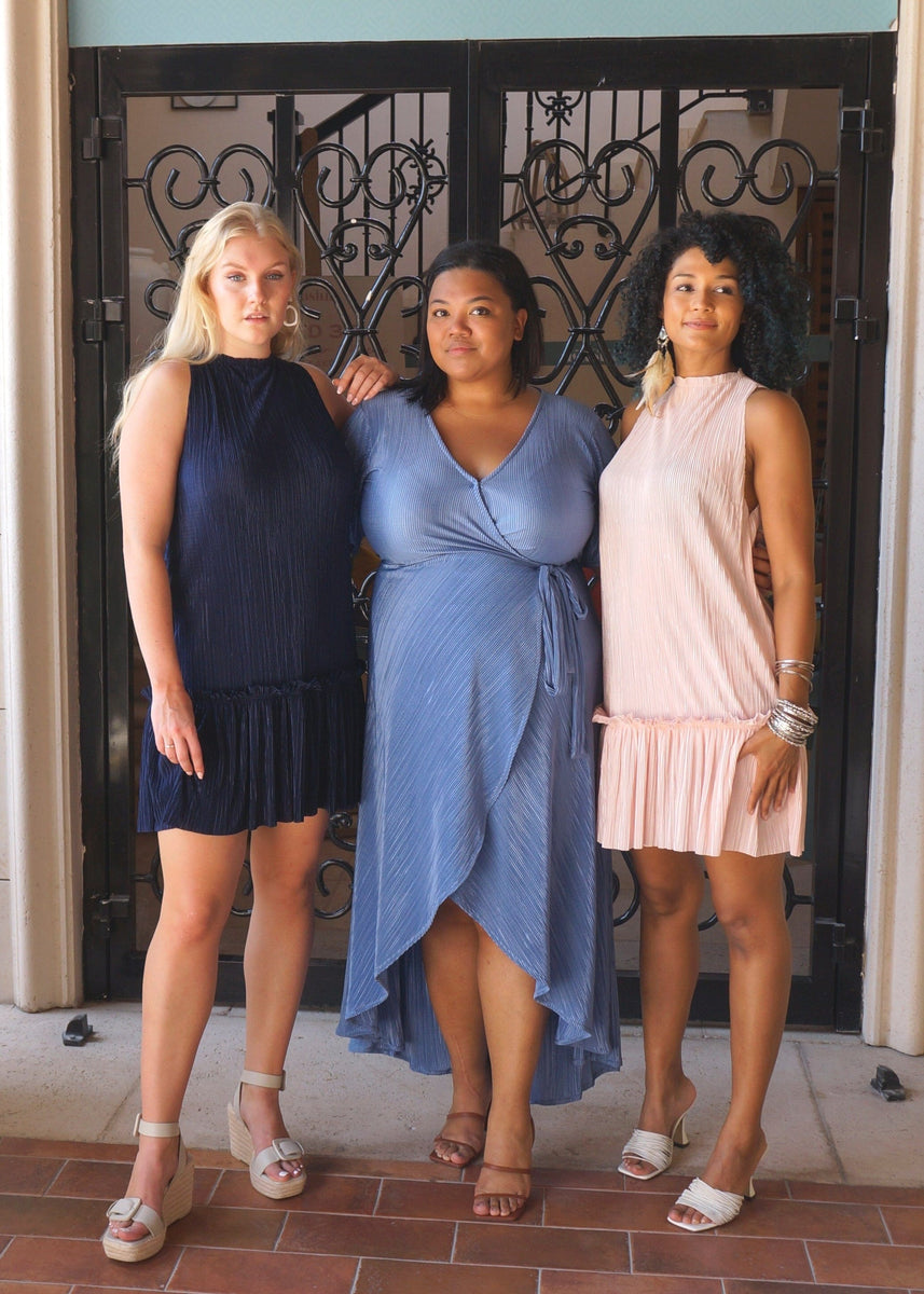 The Pleated Wrap Dress Curve - Slate Blue Pleats – NEON STAR